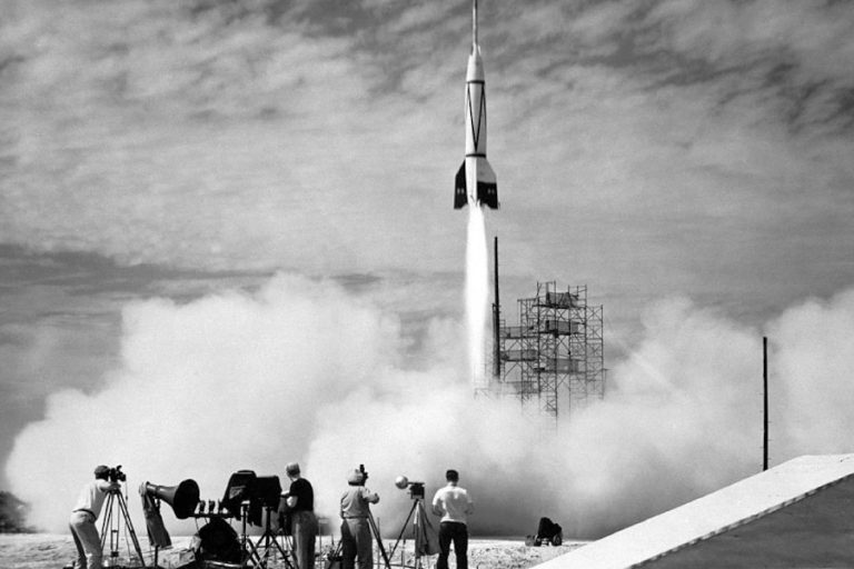 Space Race Timeline: Legacy of Cosmic Exploration