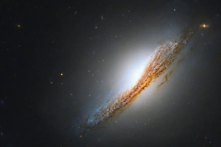 What Is a Lenticular Galaxy? - Formation and Evolution