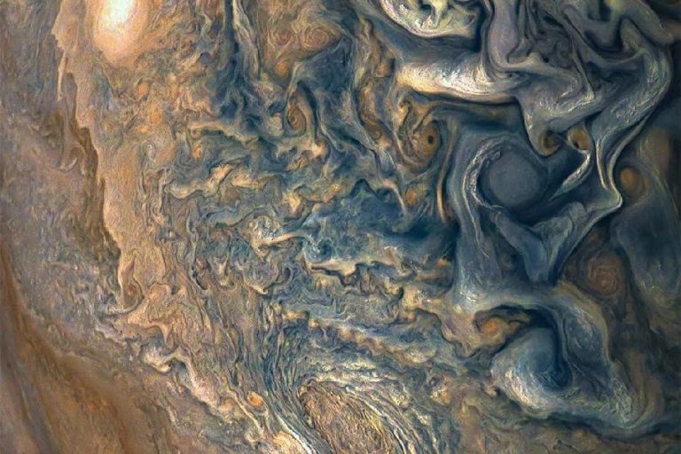 Does Jupiter Have Water? - Latest Scientific Findings